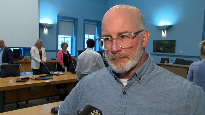 Manifestations contre le projet de dôme pour nouveaux arrivants à ...