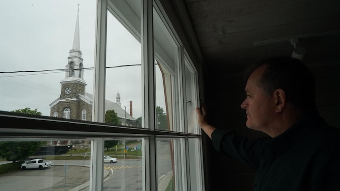 Un Beauceron restaure la sellerie patrimoniale de son patelin | Radio ...