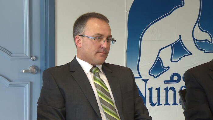 Un conseiller municipal de Yellowknife épinglé pour ses comparaisons ...