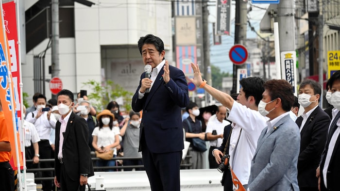 L’homme accusé du meurtre de l’ex-premier ministre du Japon plaide ...