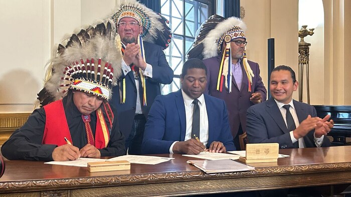 Un plan forestier de 20 ans sera créé par le Manitoba et des Premières ...