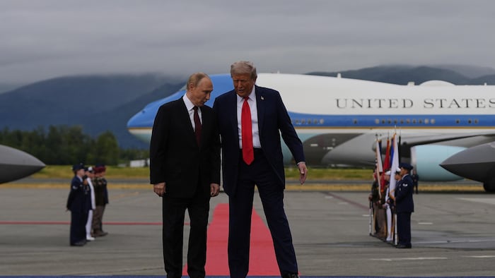 Après le sommet en Alaska, « Trump cherche un accord, Poutine cherche ...