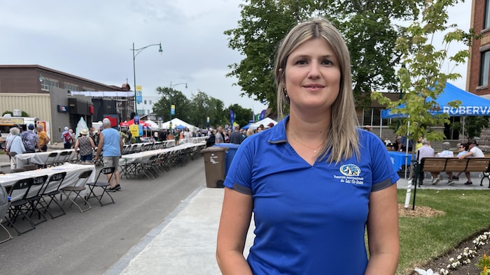 Le souper dans les rues de Roberval toujours aussi populaire | Radio-Canada