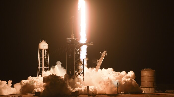 SpaceX fait décoller un nouvel équipage vers la Station spatiale ...