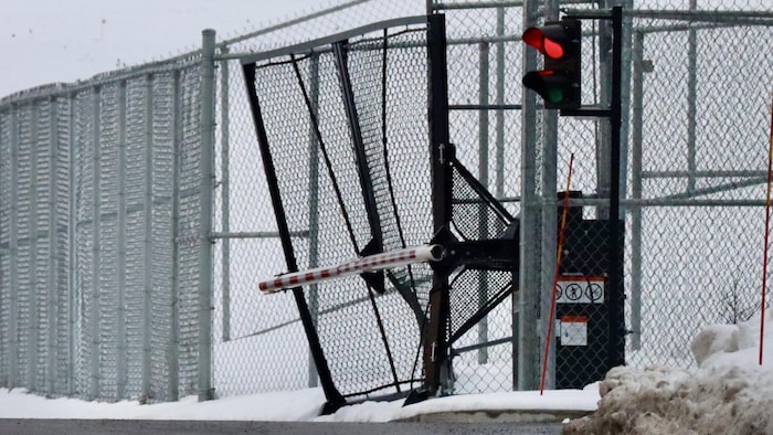 Comparution attendue pour un homme qui aurait foncé dans la centrale du ...
