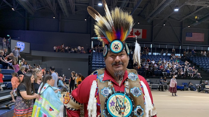 Des centaines de personnes au pow-wow annuel de l’Université de Windsor ...