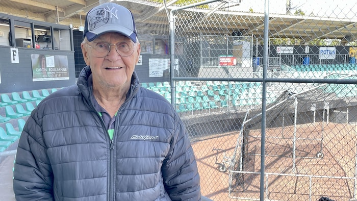 Victoire fracassante des Voyageurs de Jonquière pour le premier match à ...