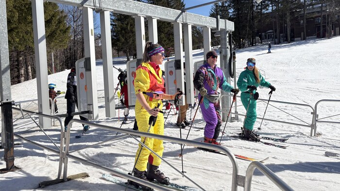 Le mont Sutton célèbre ses 65 ans : les skieurs sortent leurs tenues ...