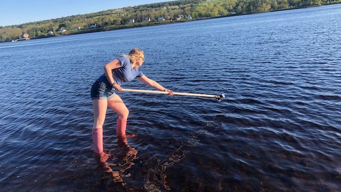 Une adolescente devient la plus jeune récipiendaire de l’Ordre de la ...