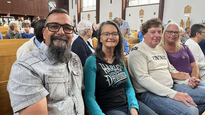 Devenir prêtre à 38 a﻿ns, mission accomplie pour Simon H﻿amel | Radio-Canada