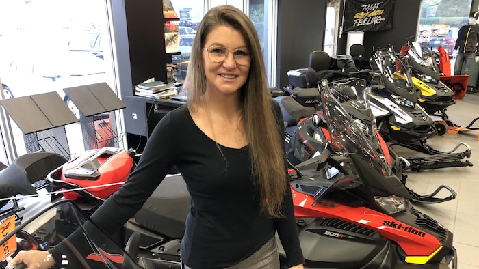 Les ventes de motoneiges explosent dans l'Est-du-Québec | Radio-Canada