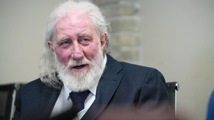 Les familles de deux hommes tués par la police demandent une enquête ...