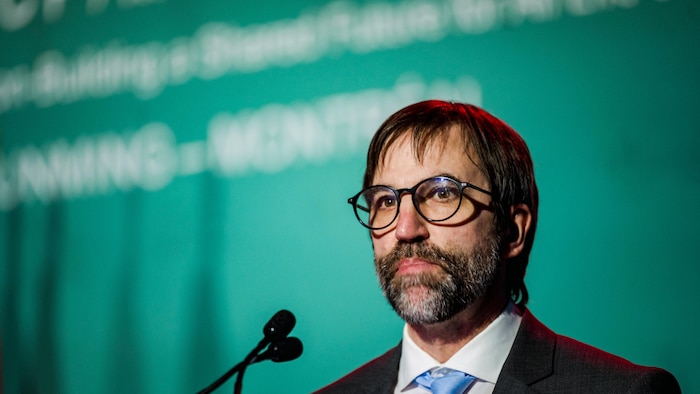 Guilbeault annonce 275 000 arbres et 187 millions de dollars pour le ...