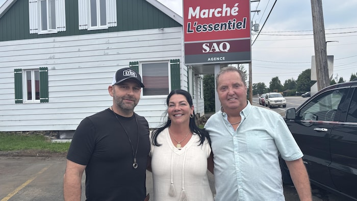 Le dépanneur de Lamarche devient une épicerie | Radio-Canada