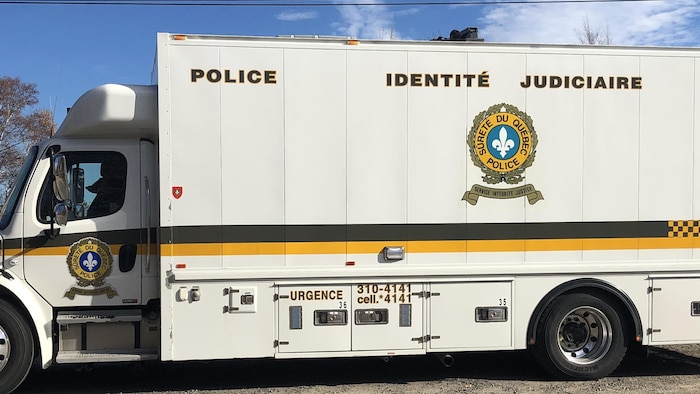 Des ossements humains trouvés à La Tuque | Radio-Canada