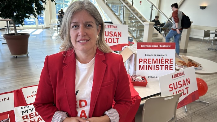 Susan Holt assure pouvoir gérer les finances de la province | Radio-Canada