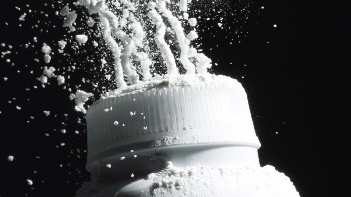 Ottawa évalue les risques des produits contenant du talc | Radio-Canada