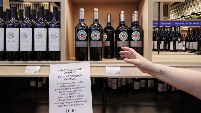 Guerre des tarifs, la LCBO retire l’alcool américain | Radio-Canada