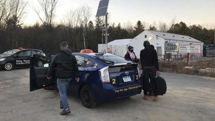 La Ville de New York finance le transport des migrants qui veulent ...