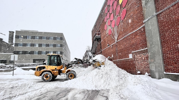 Tempête hivernale : des routes enneigées au N.-B. et à l’Î.-P.-É ...