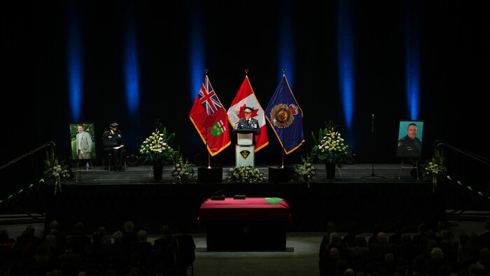 Un dernier hommage au sergent Eric Mueller, tué en service à Bourget ...