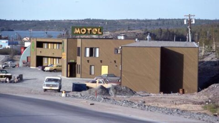 Un pilote des T.N.-O. fait don de sa collection d’images retraçant 50 ...