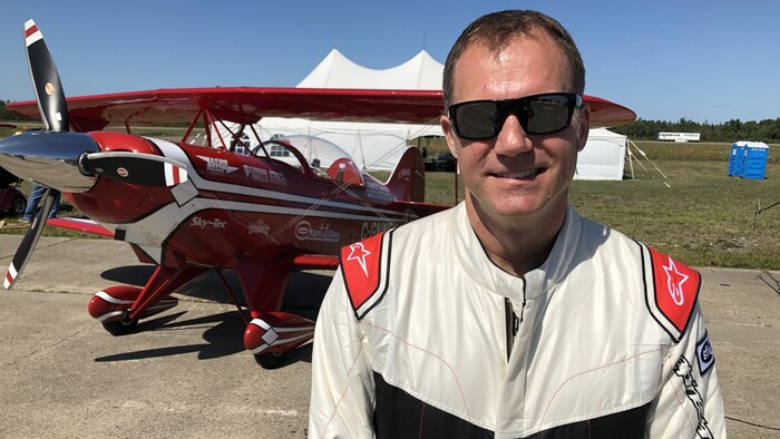 Pilotes acrobatiques : des histoires fascinantes dans les airs comme ...