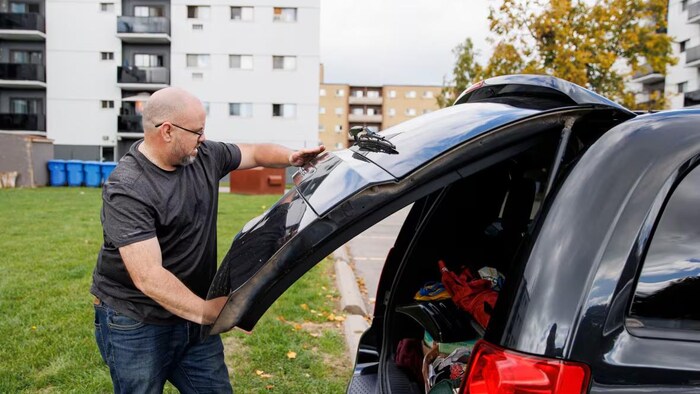 « C’est déchirant! » : Quand perdre un emploi signifie quitter sa ville ...