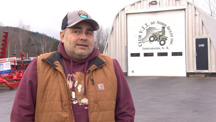 Les amateurs de sports d’hiver en plein air rêvent d’un peu de neige ...