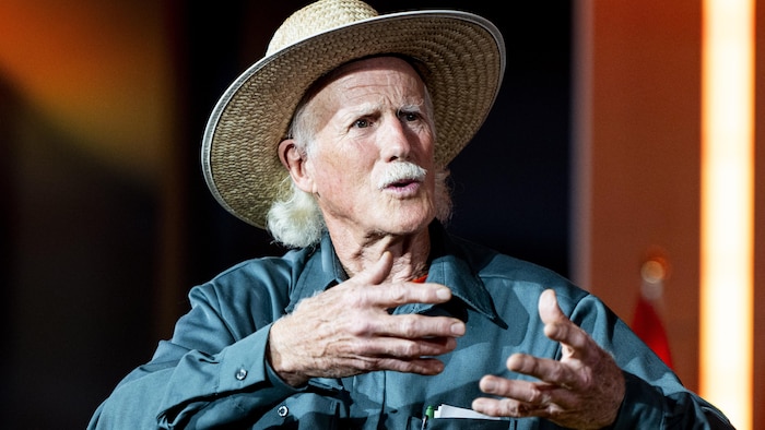 « 1 sur 10 » : des candidats à la chefferie du NPD notent leur niveau ...