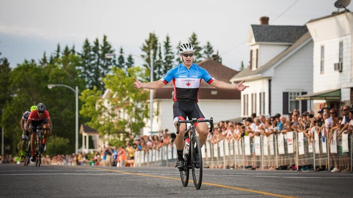 Tour de l'Abitibi : Le Canada au premier rang après la première étape | Radio-Canada