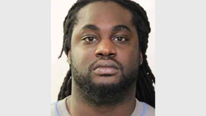 Deux personnes accusées de trafic d’êtres humains sont en fuite | Radio ...