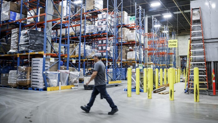 Création inattendue d’emplois : le taux de chômage a reculé à 6,9 % en octobre au Canada | Radio ...