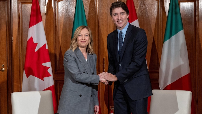 Une manifestation propalestinienne perturbe la visite de Giorgia Meloni ...