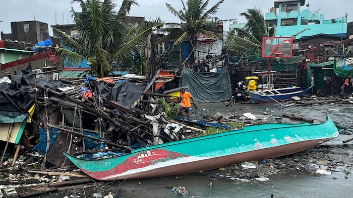 Philippines : au moins 5 morts après le passage du « super typhon ...