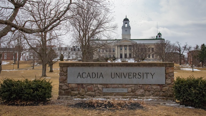 Une ex-étudiante intente une poursuite contre l’Acadia Divinity College ...