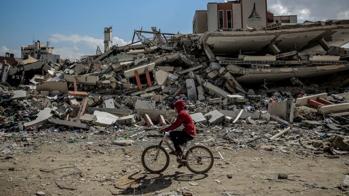Au milieu des décombres, les étudiants de Gaza reprennent les cours en ...