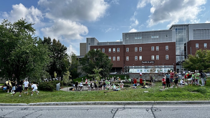 C’est jour de rentrée à l’Université de Sherbrooke | Radio-Canada