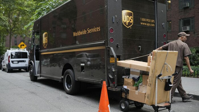 Grève imminente chez UPS aux États-Unis, la livraison de millions de colis compromise | Radio-Canada