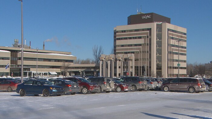 Étudiant abattu par la police : l’UQAC prête à offrir du soutien durant ...