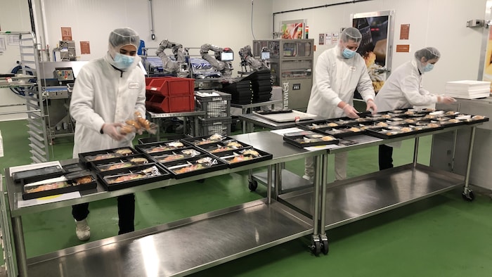 L’entreprise de restauration aérienne Newrest nie avoir exploité des ...