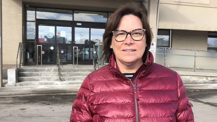 L'équipe « SWAT » arrive au CHSLD Lionel-Émond dans l'espoir d'apporter ...