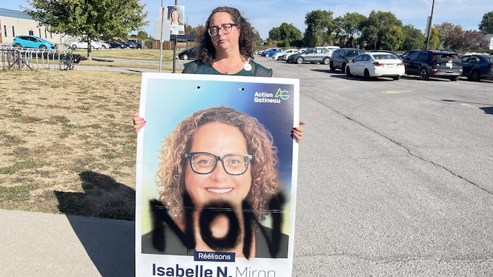 Des stratégies opposées marquent le début de la campagne à Gatineau ...