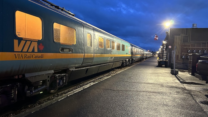 Transport ferroviaire : de « bonnes discussions » entre David Coon et ...