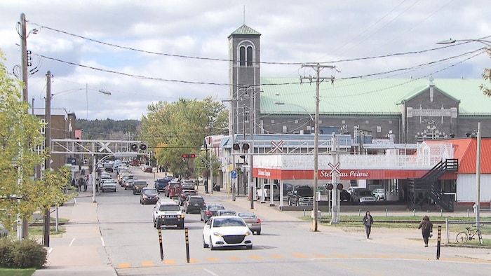 COVID-19 : Des mesures pour soutenir les entreprises de La Tuque ...