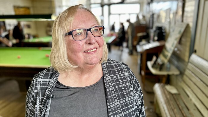 Le plus vieux salon de billard de l’Alberta cherche un nouveau barbier ...