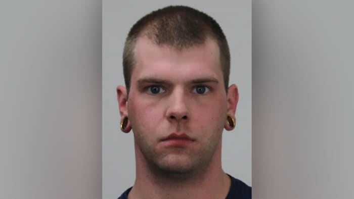 L’agresseur fugitif Vincent Daigle condamné à 4 ans de prison | Radio ...