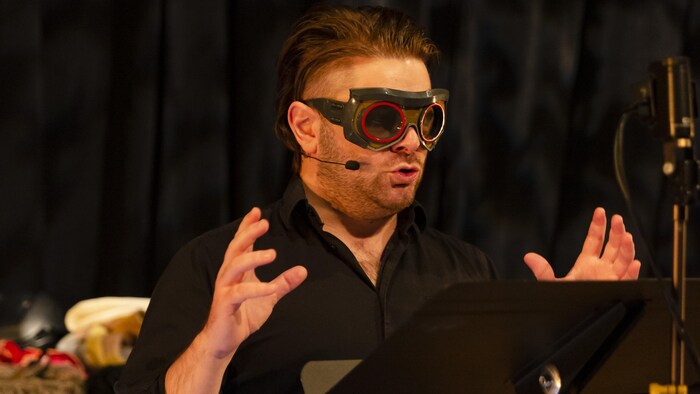 À VOIR | 2021 : Le Code QRire, la revue humoristique de l’année dans l ...