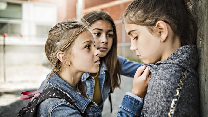 La police s’oppose à l’intimidation dans les écoles | Radio-Canada