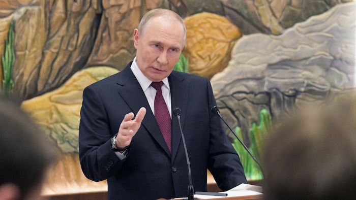 Poutine dit qu’il « cessera les hostilités » si Kiev se retire des ...